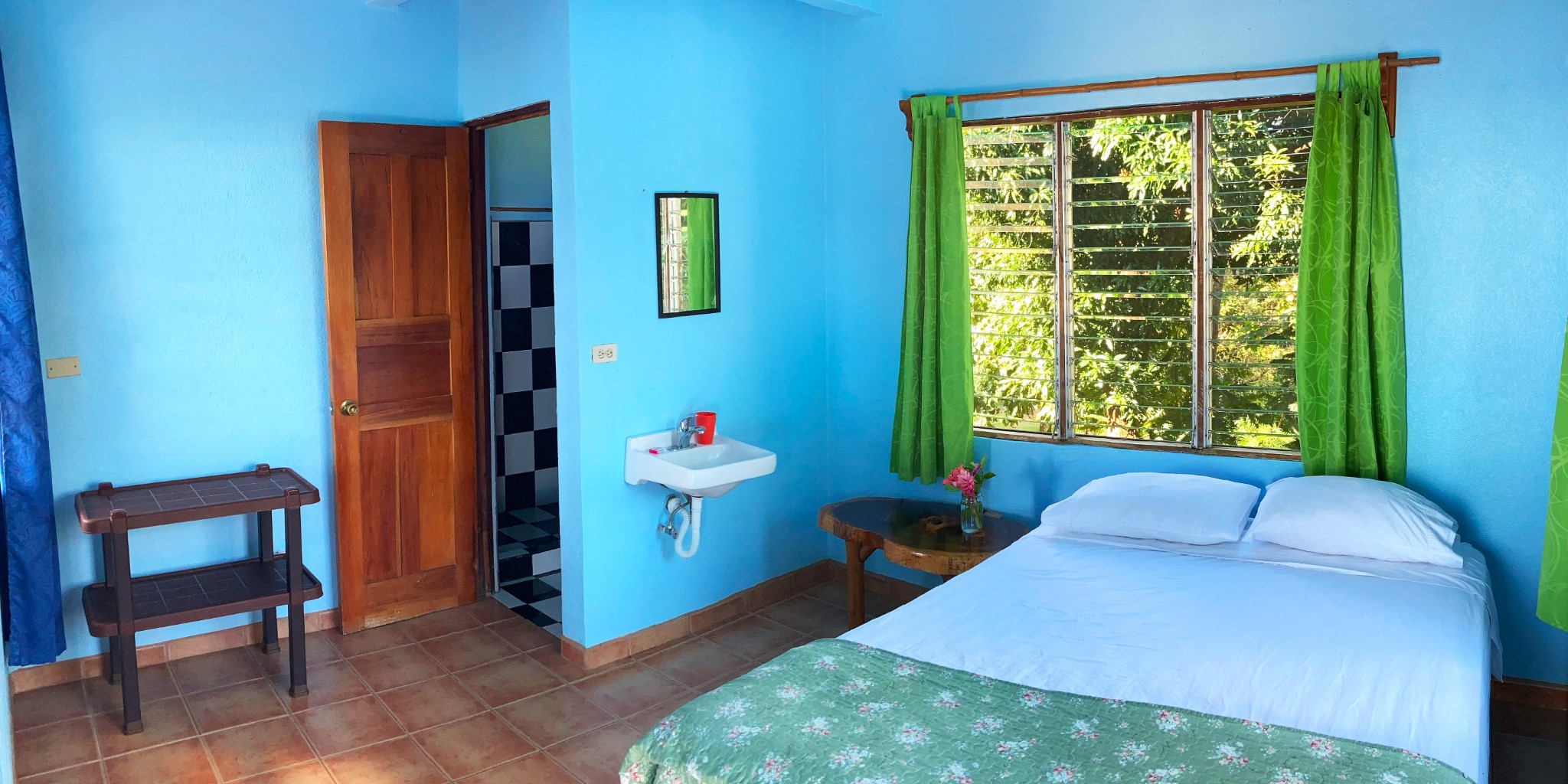 House & Cabins With Outstanding Ocean, Sunset & Mountain Views on the ...